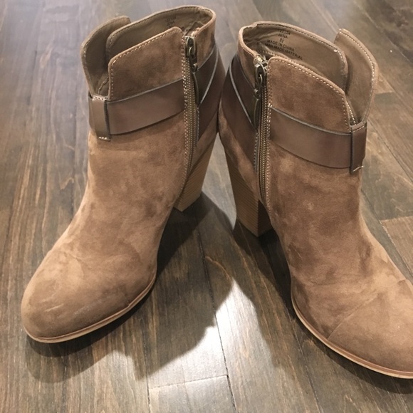 Limelight | Shoes | Taupe Ankle Boot | Poshmark